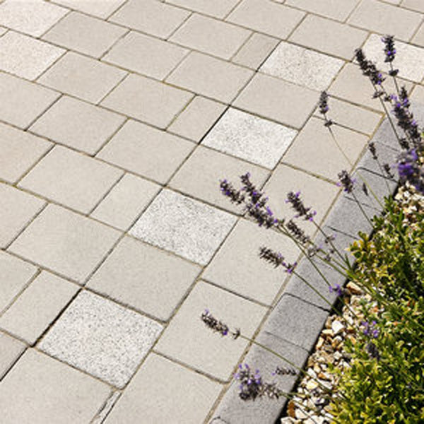 Corrib 210 x 170 x 60mm Silver Granite Shotblast Paving Blocks ...